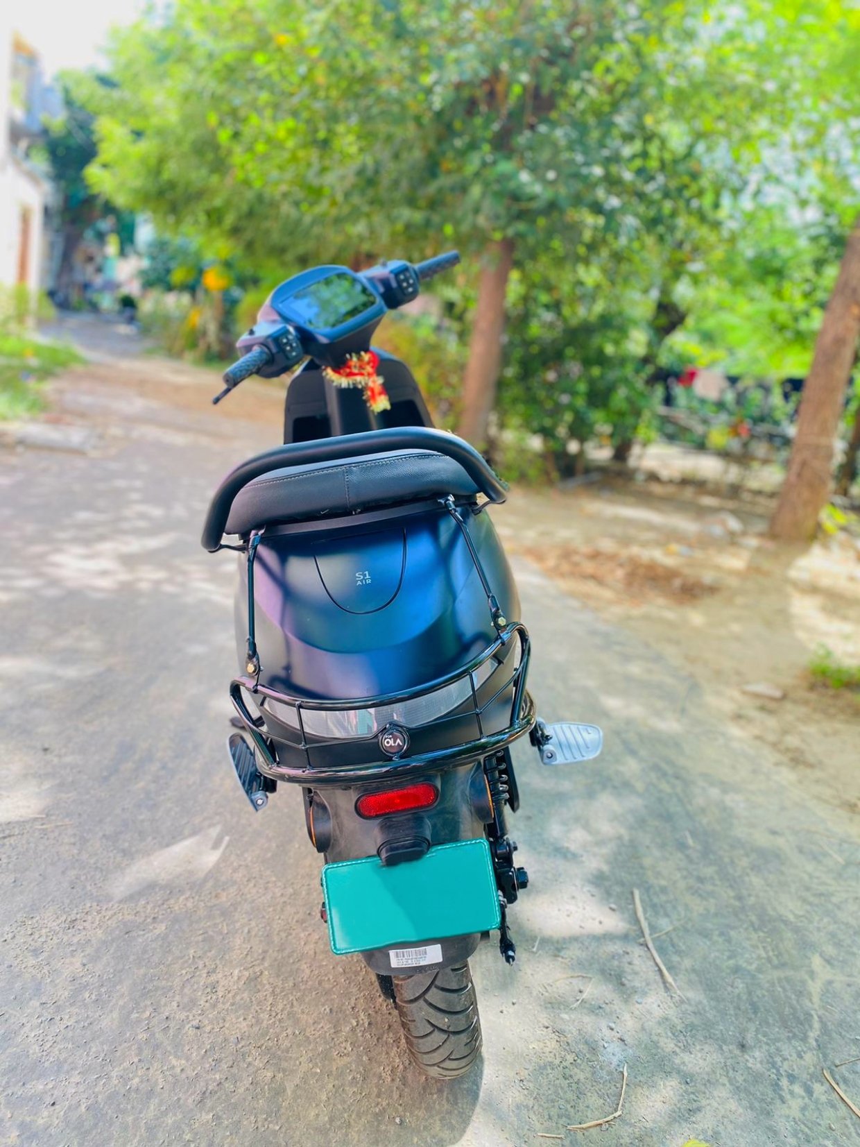 Premium Black Safety Guard with Foldable Footrest for Ola S1 Air, S1X ...